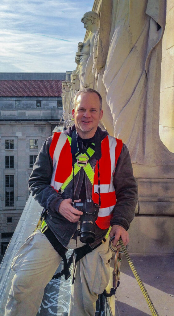 Ledge-islative Re-View: The Wilson Building, Seen from the Outside ...